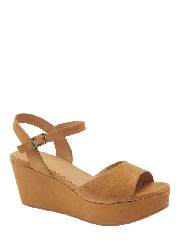 CHOCOLAT BLU Winka Platform Wedge Sandal - Camel Suede