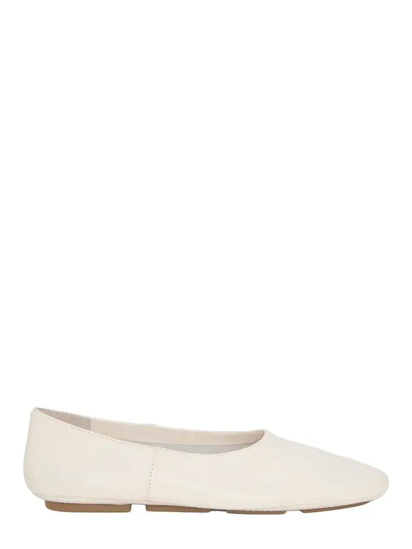 Vince Camuto Catisha Ballet Flat - Coconut Cream
