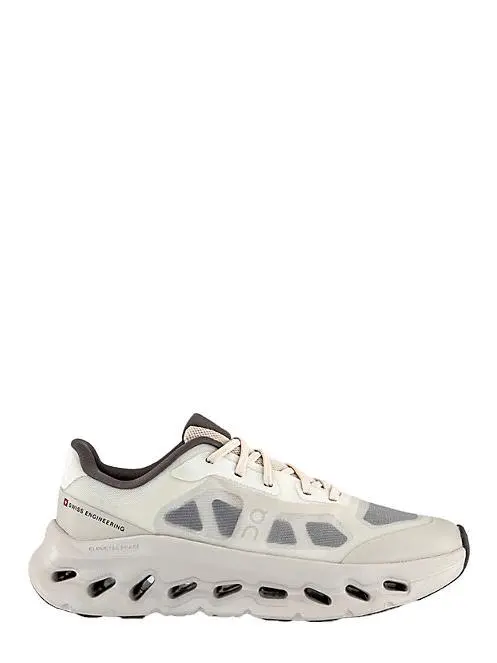On Remix Mesh Trainers - Silver Ivory