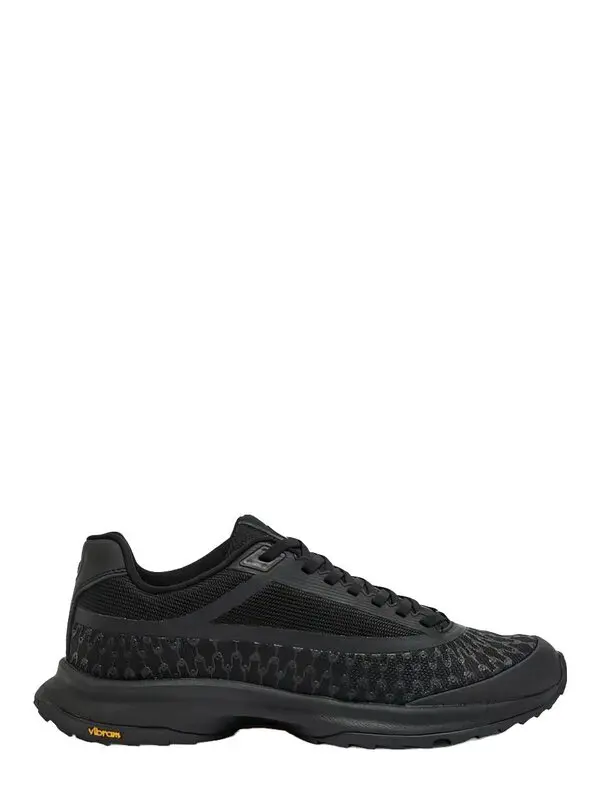 LIVTHELABEL Textured Sneakers - Black