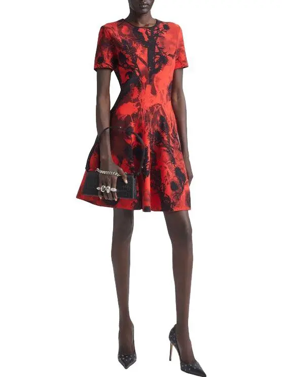 Alexander McQueen Floral Jacquard Mini Sweater-dress - Red/black