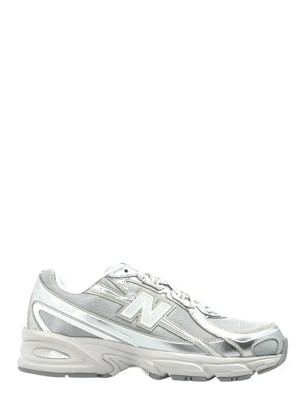 NEW BALANCE Sports Shoes - White