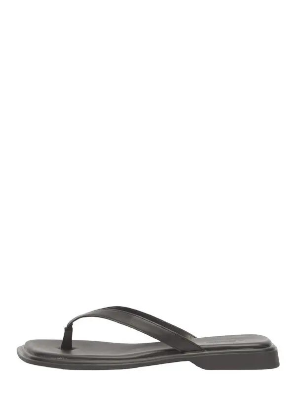 VAGABOND SHOEMAKERS Izzy Leather Flip Flops - Black