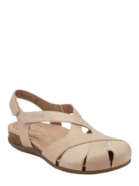 Earth Brentia Sandal - Medium Natural