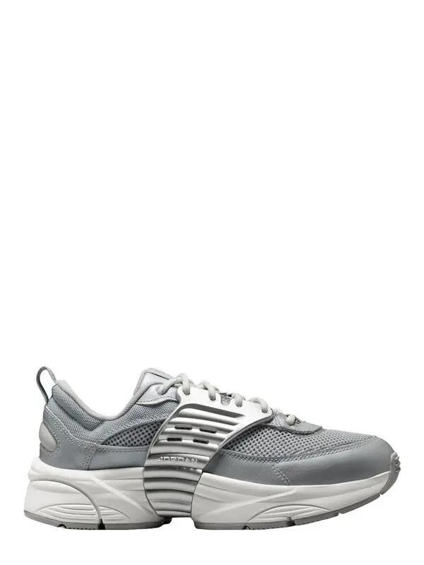 JORDAN Trunner O/s Sneakers - Swan/wolf Grey/reflect Silver