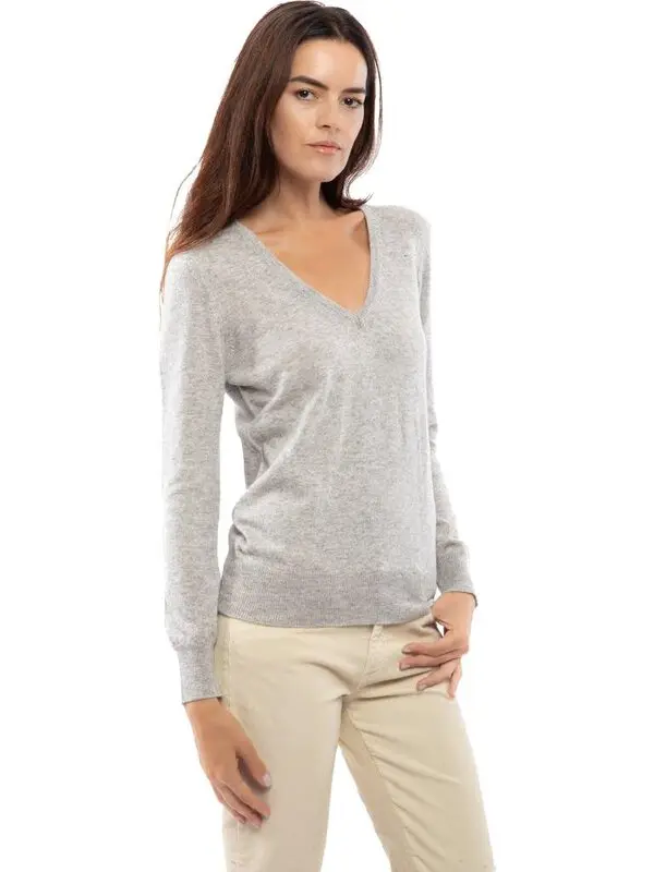 MONTICELLI CASHMERE Pure Cashmere Essential V-neck Sweater - Light Gray