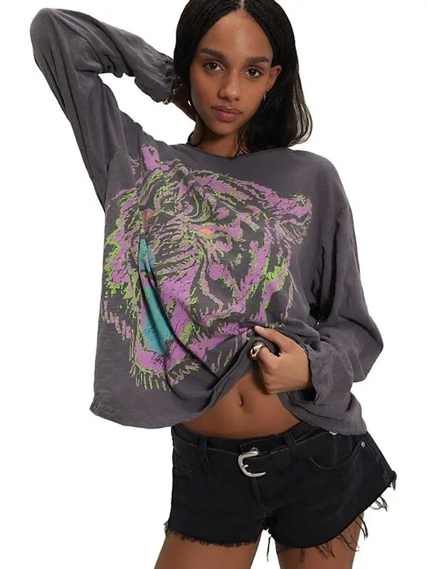 MAGNOLIA PEARL Tiger Graphic Long-sleeve Tee - Black