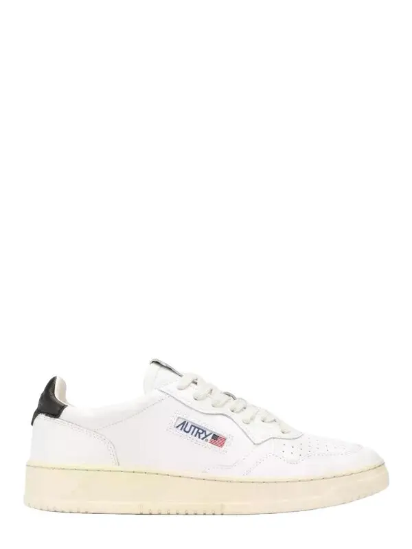 AUTRY Medalist Lace-up Leather Sneakers - White