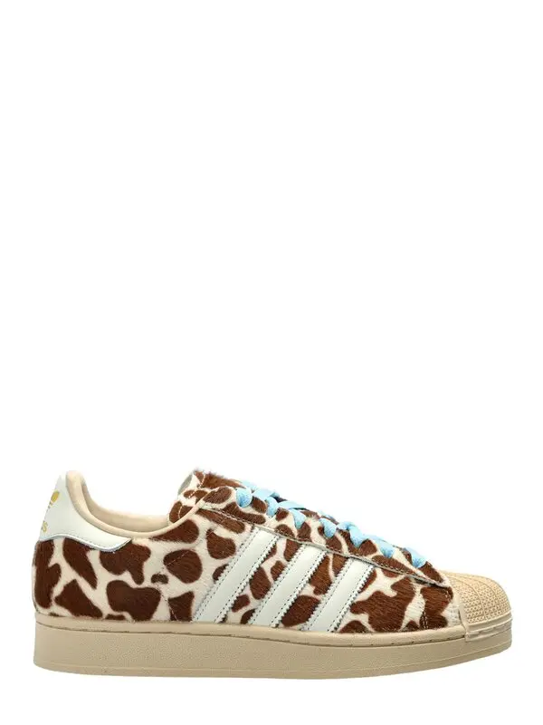 ADIDAS ORIGINALS Superstar Ii W Sports Shoes - Brown