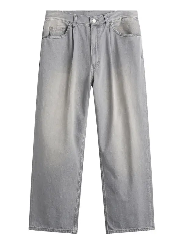 BEAMS Wide Pleated Tapered Denim Jeans - Grey