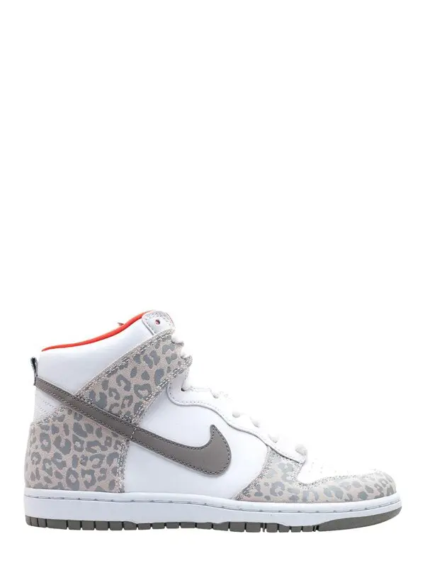 Nike Dunk High Leopard Sneakers - White