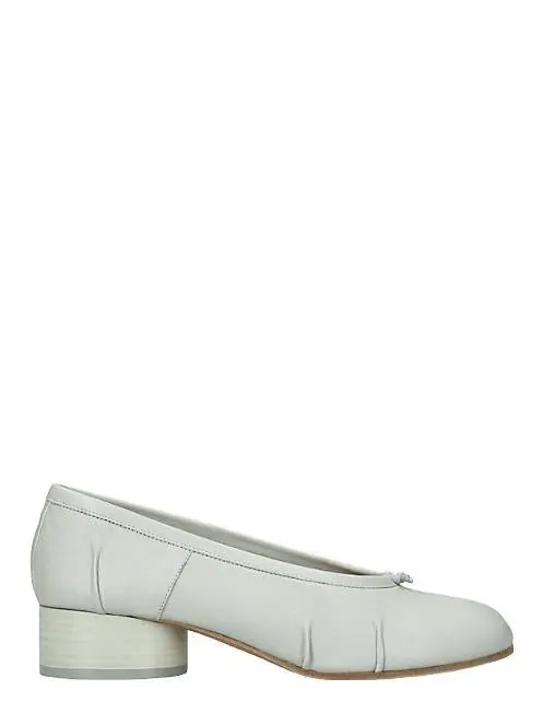 MAISON MARGIELA Tabi Ballerina 30 Leather Pumps - Bone