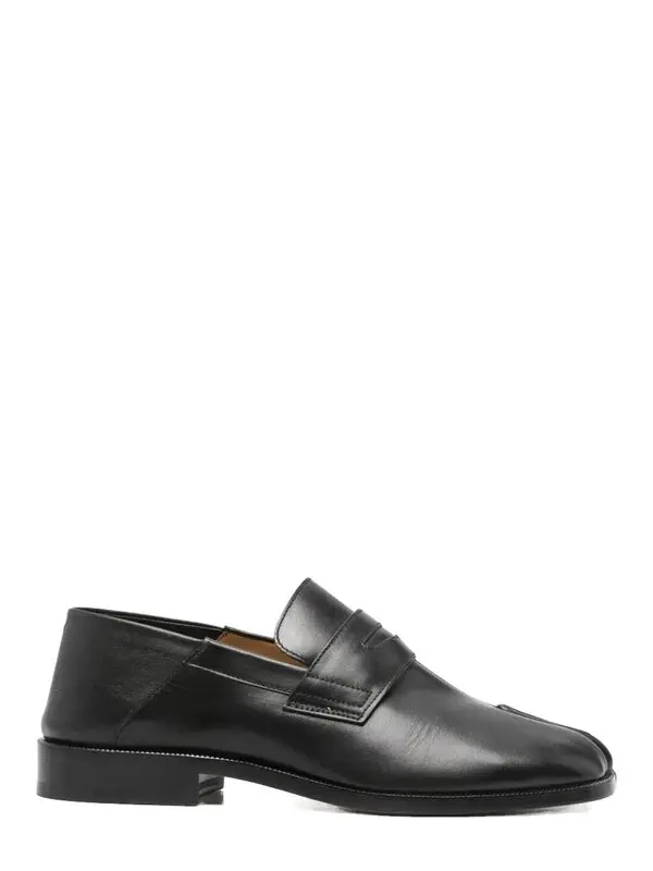 MAISON MARGIELA Tabi Leather Loafers - Black