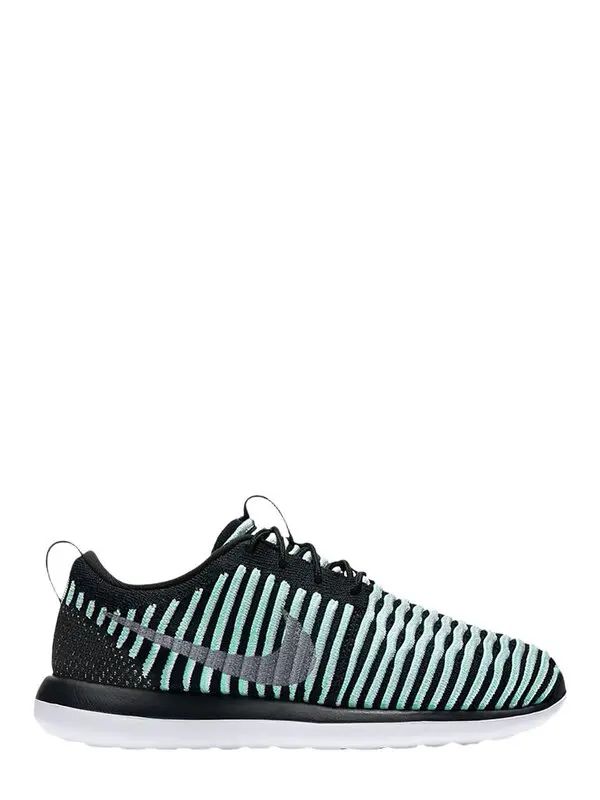 Nike Roshe Two Flyknit Sneakers - Green