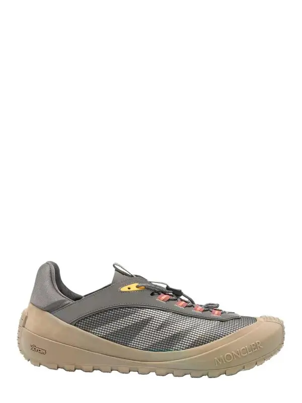 Moncler Trailgrip Lp Panelled Sneakers - Grey