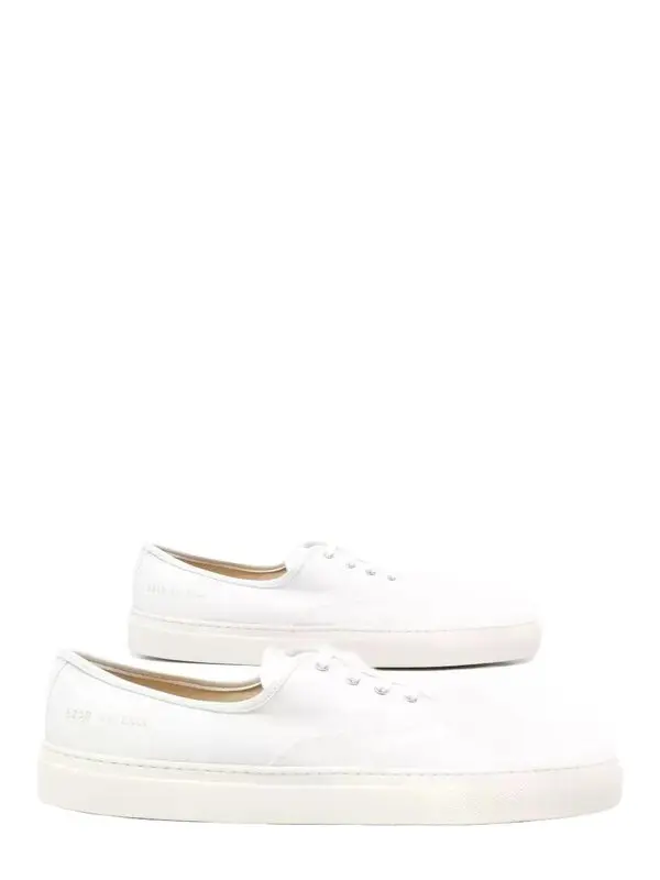 COMMON PROJECTS Four Hole Lace-up Sneakers - White