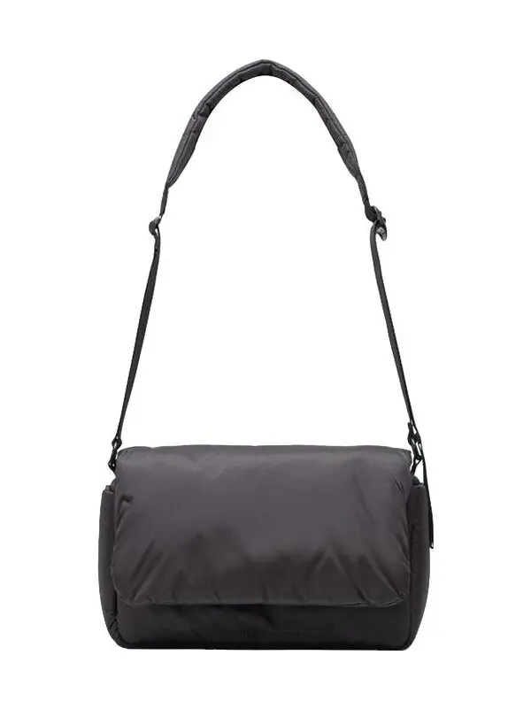 Herschel Supply Co. Cloudform 6-liter Crossbody Bag - Black