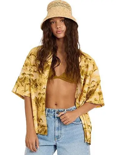 SISSTR REVOLUTION Distant Shores Short Sleeve Woven Top - Sunshell