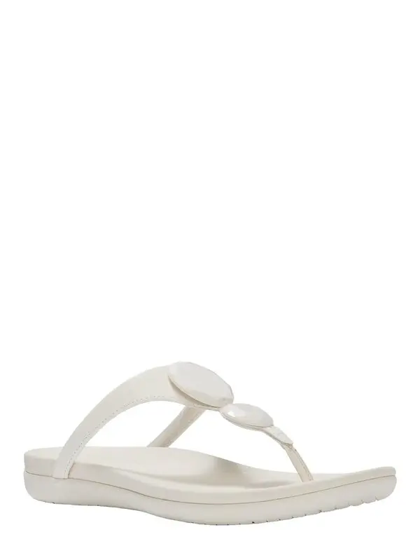 Fitflop Solay Glossy-disc Toe-post Sandals - Cream