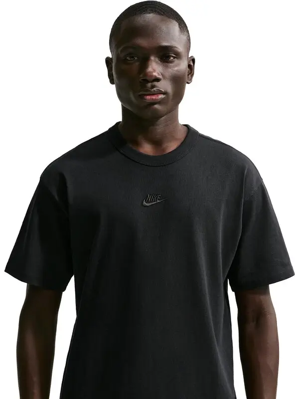 Nike Sportswear Premium Essentials T-shirt - Black