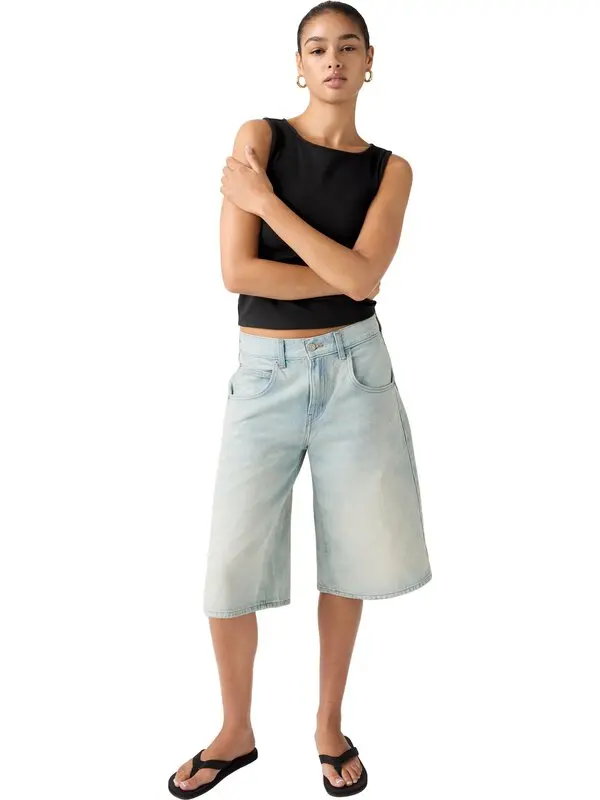 LEVI'S Super Baggy Jorts - Cielito Lindo
