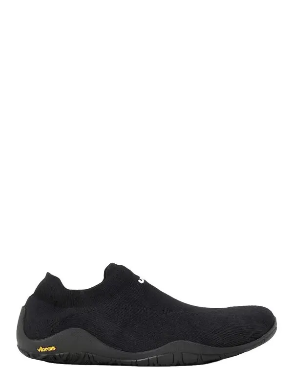 Uyn Dunia Slip-on Sneakers - Black