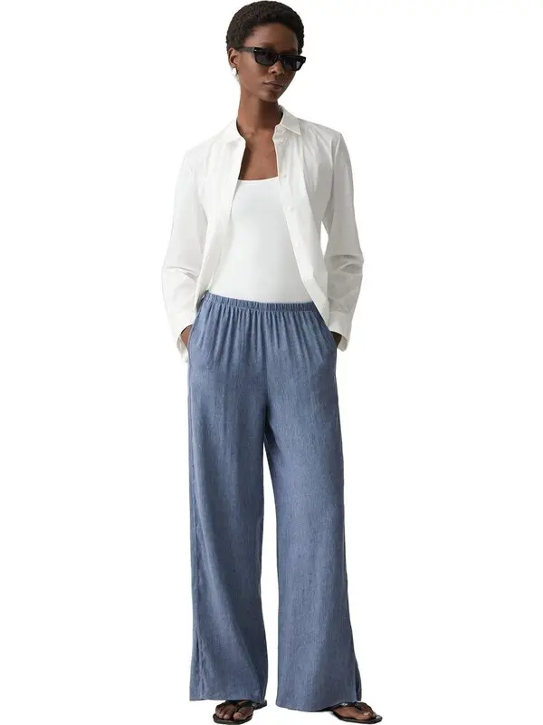 Theory Vented Pull-on Pant In Fluid Linen - Light Denim
