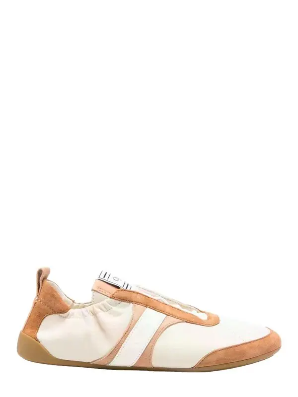 Chloé Logo-engraved Sneakers - Neutrals