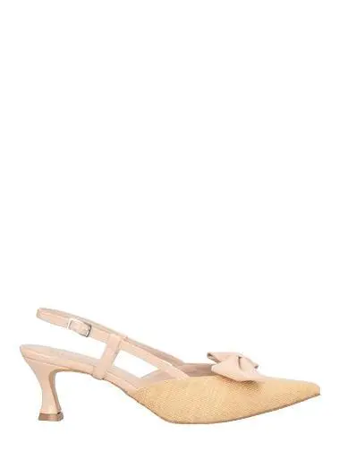 NILA & NILA Pumps With Bow Detailing - Beige