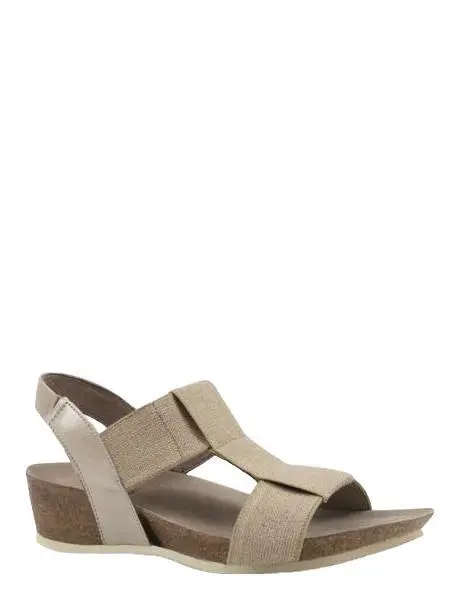 Munro Georgette T-strap Wedge Sandal - Taupe Combo