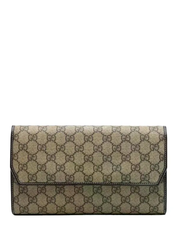 Gucci Gg Supreme Clutch - Neutrals