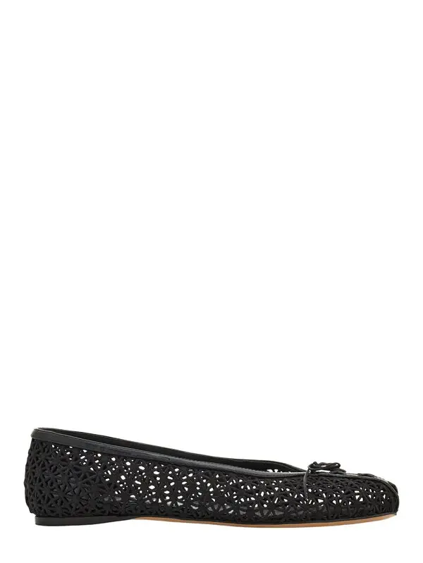 FERRAGAMO Lace Ballerina Flat - Black