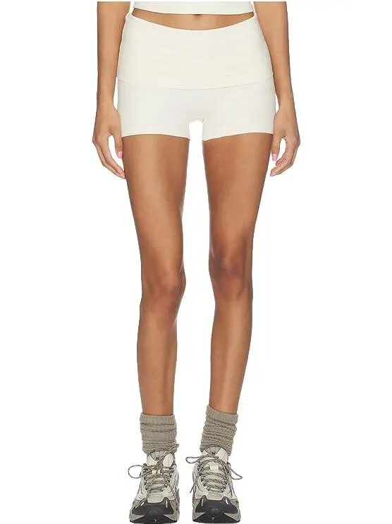437 The Practice Short - Cream