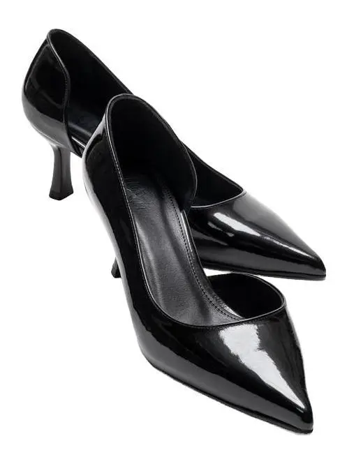PROLOGUE SHOES Arel Pointed-toe Pumps - Black Patent