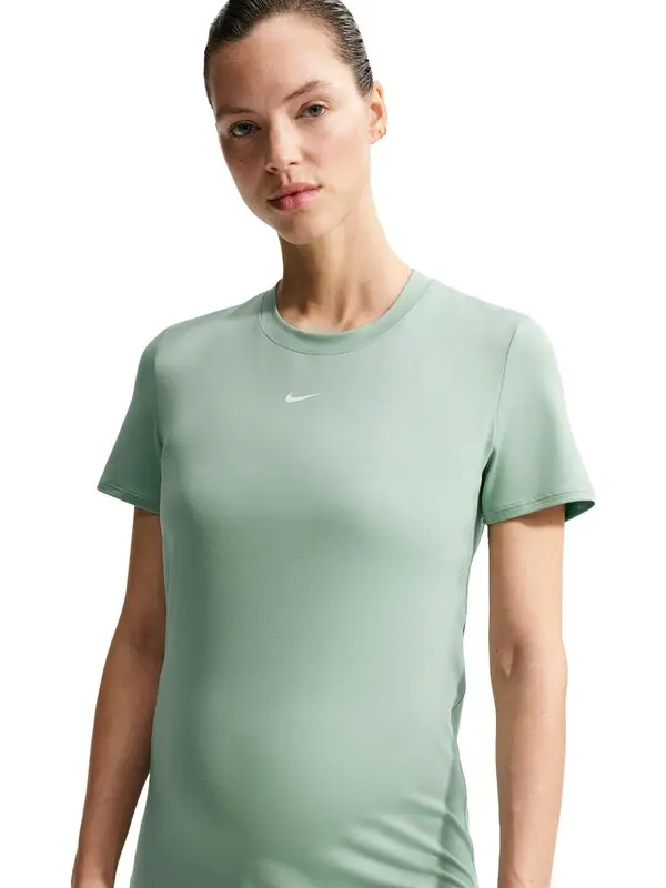 Nike One Dri-fit Slim-fit Maternity Short-sleeve Top - Green