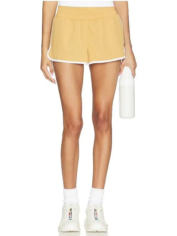 Varley Arlington Running Short - Tan