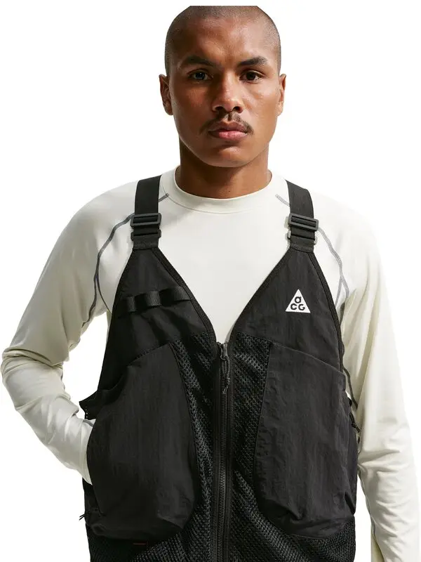 Nike Dolomiti" Vest - Black