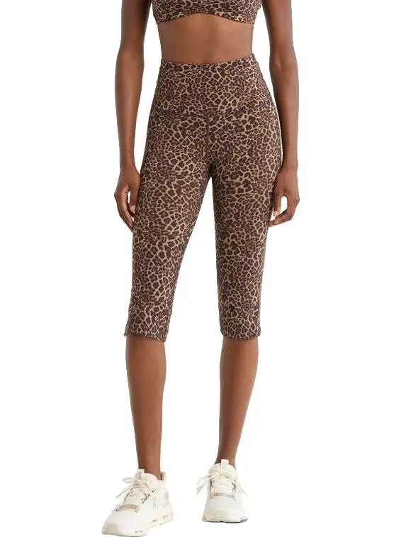 MPG Sculpt Capri Leggings - New Leopard
