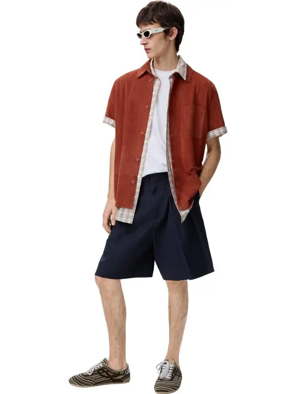 Loewe Pleated Cotton-linen Shorts - Navy/black