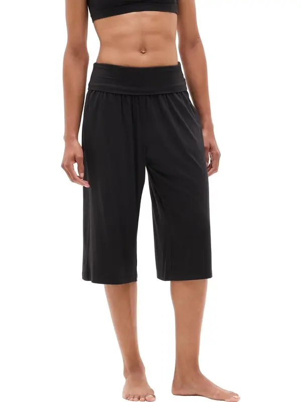 Athleta Dream Drape Mid-rise Capri Pant - Black