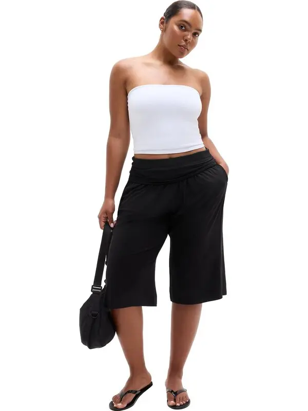 Athleta Dream Drape Mid-rise Capri Pant - Black