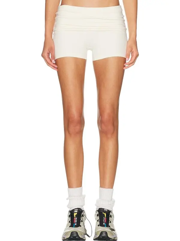 437 The Practice Short - Cream