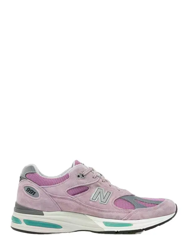 NEW BALANCE 991v2 Sneakers - Purple