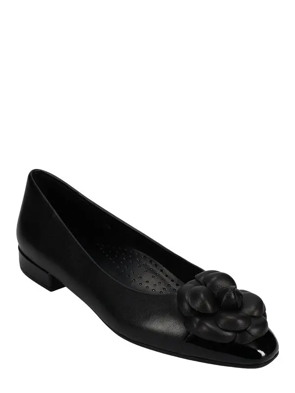 Vaneli Tasina Cap Toe Flat - Black