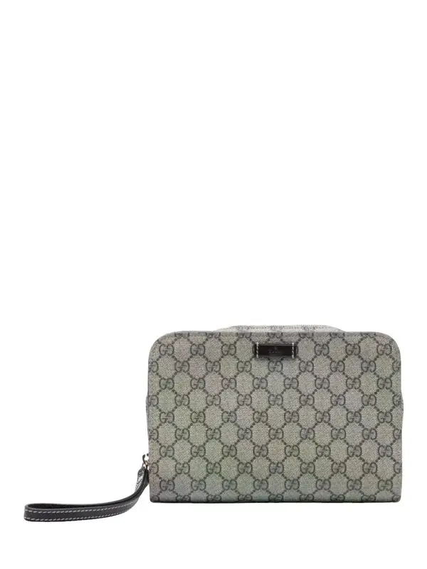 Gucci Gg Supreme Coated Canvas Clutch - Neutrals
