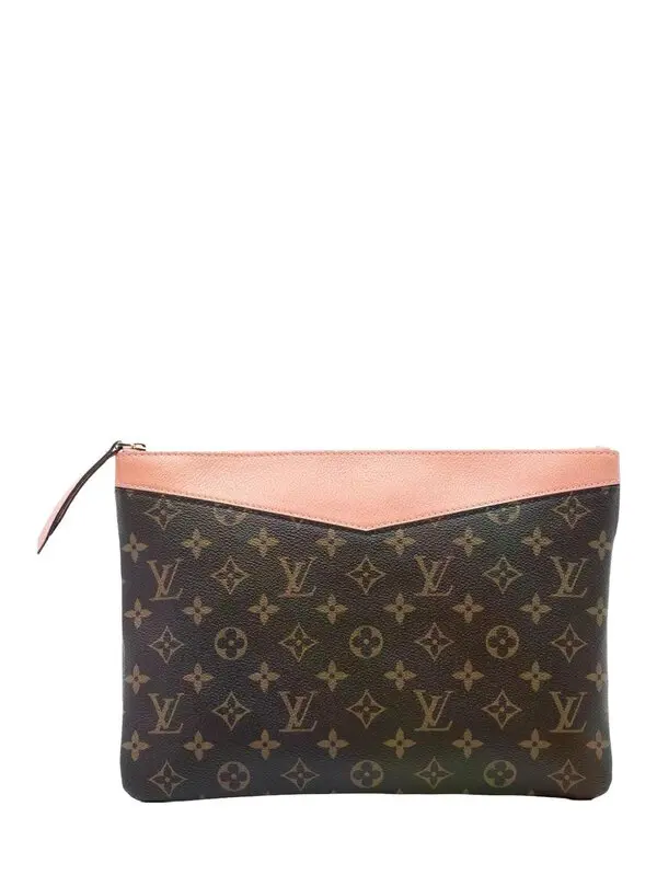 LOUIS VUITTON 2017 Monogram Daily Pouch - Brown