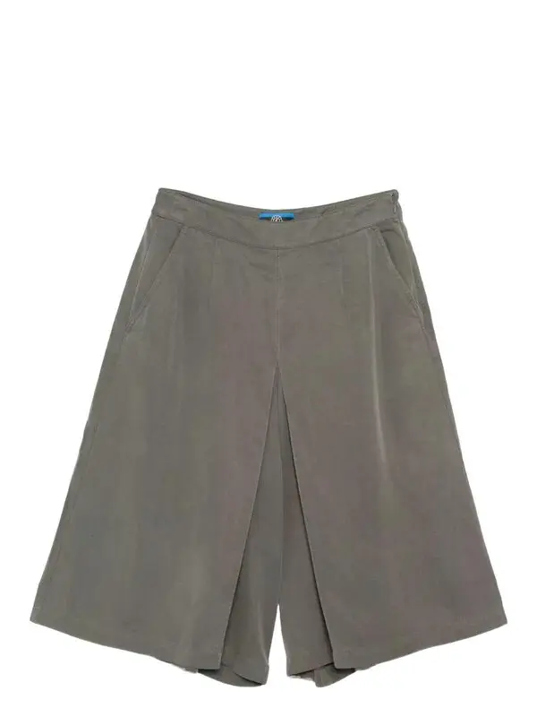 AGNES B. Pleated Wide Leg Shorts - Grey
