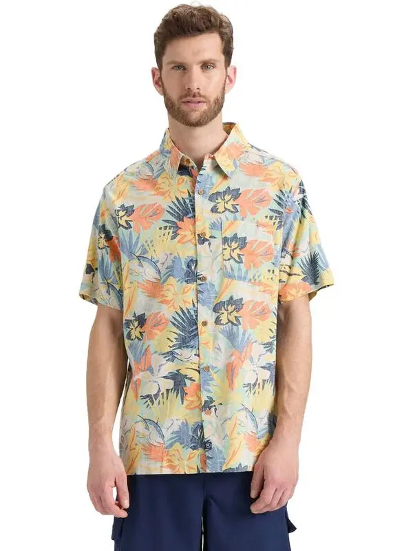 SALT LIFE Retro Tropical Tuna Woven Short Sleeve Shirt - Green