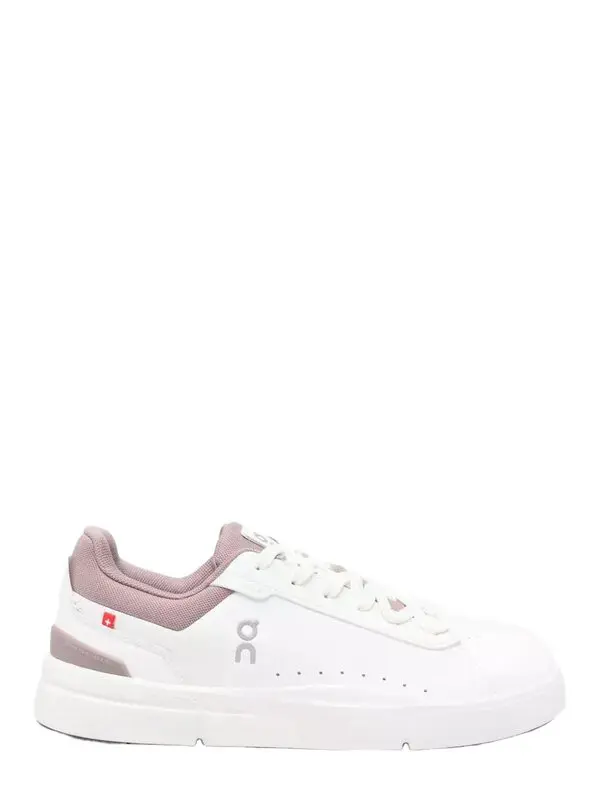 On The Roger Advantage Lace-up Sneakers - White