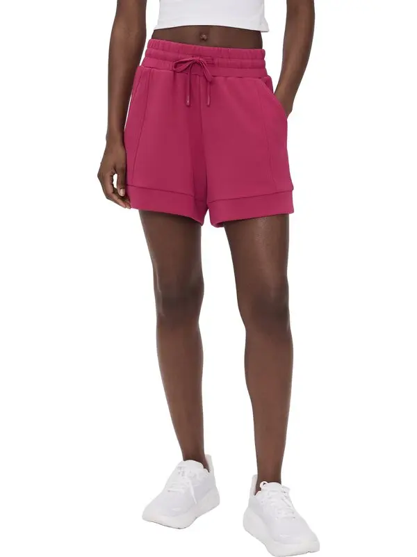 Varley Atrium High-rise Shorts - Rich Raspberry